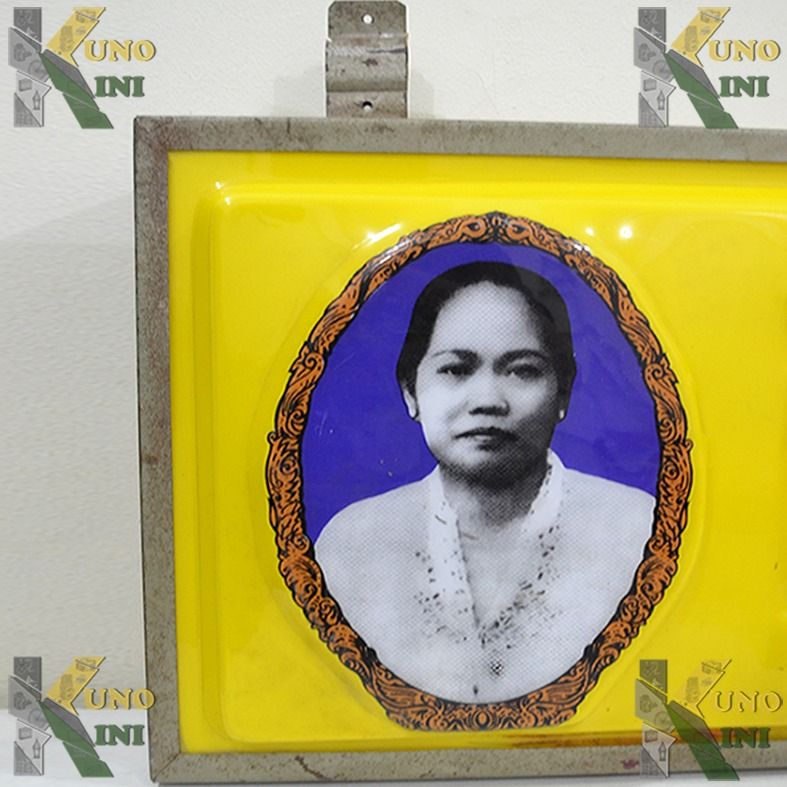 NEON BOX JAMU CAP PORTRET NYONYA MENEER TETAP LEBIH UNGGUL (SIZE CUKUP ...