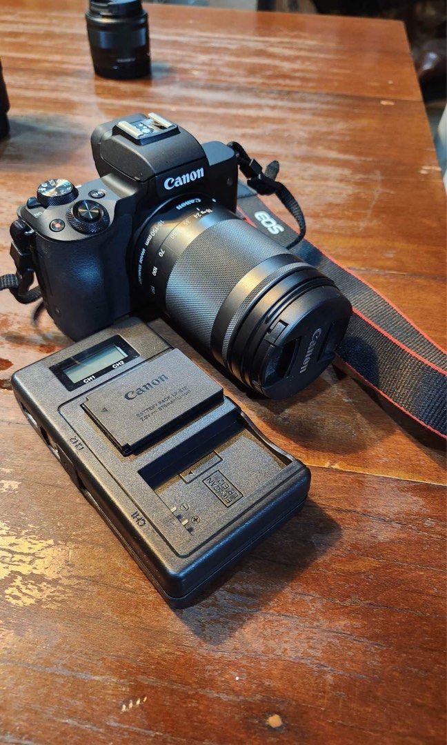 CANON EOS M50 (BODY ONLY) w/ dual battery charger + extra battery (from ...