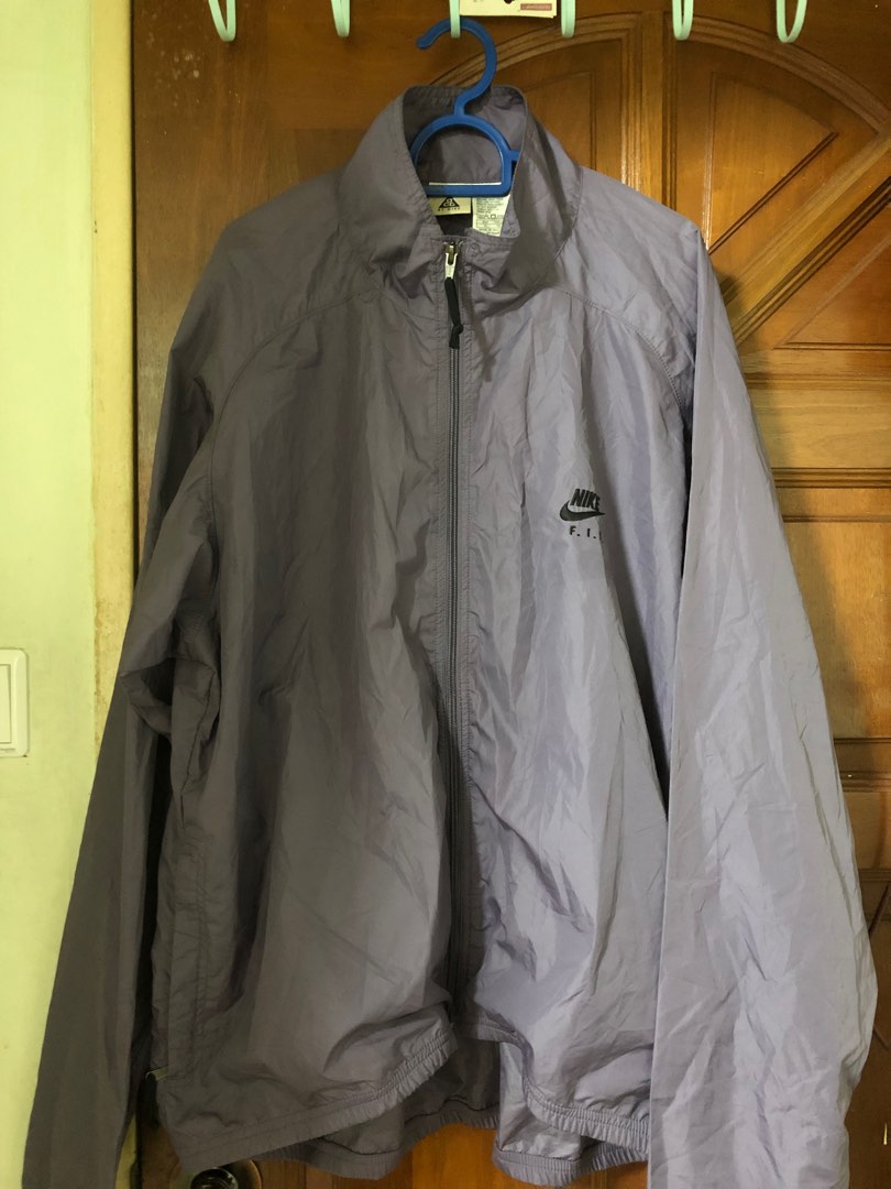 Nike ACG windbreaker Jacker, Men's Fashion, Activewear on Carousell