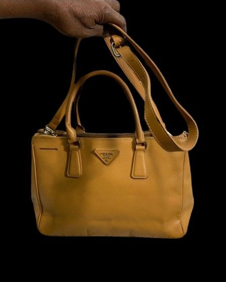 PRADA MADE IN ITALY FULL KULIT TAIGA, Fesyen Wanita, Tas & Dompet di ...