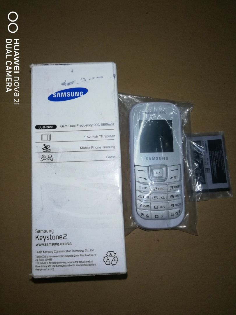 Samsung Keyphone 2 GSM Keypad Phone GT-E1200, Mobile Phones & Gadgets ...