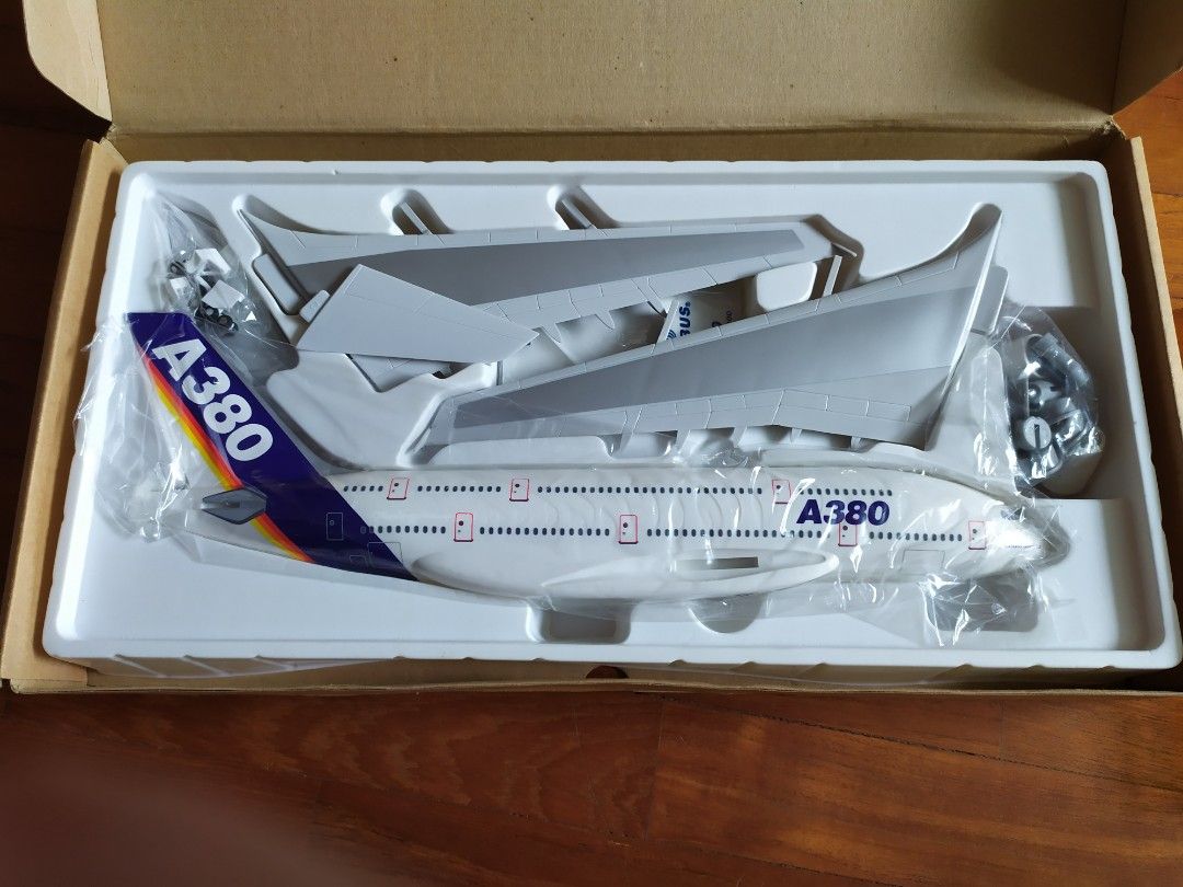 SIA A380 Model, Hobbies & Toys, Memorabilia & Collectibles, Vintage ...