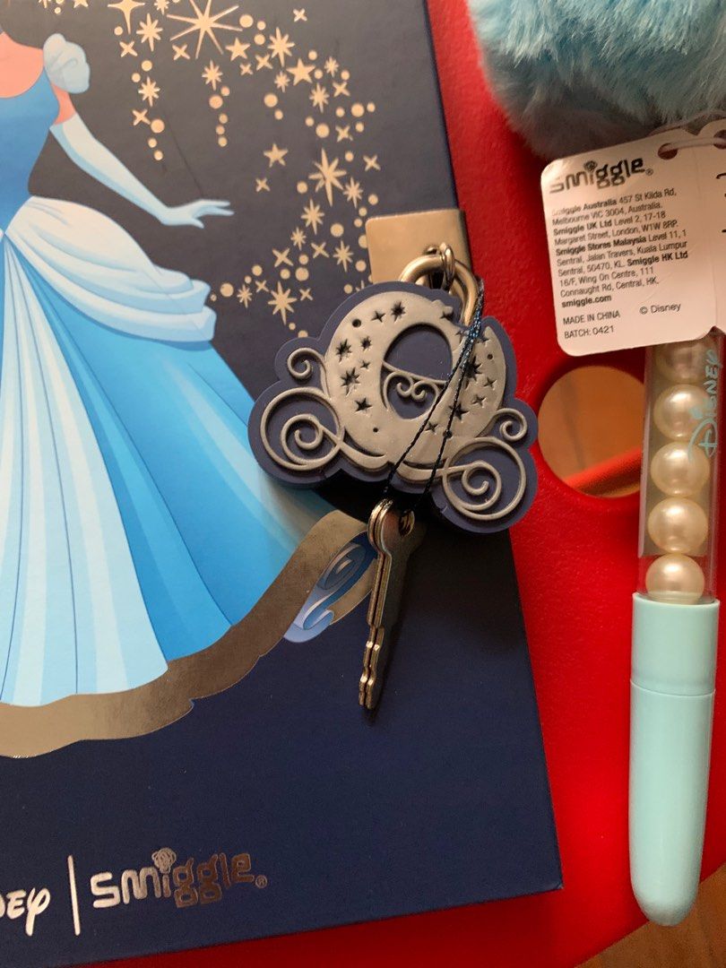 Smiggle lockable secret Diary with Pen set, Hobbies & Toys, Stationary ...