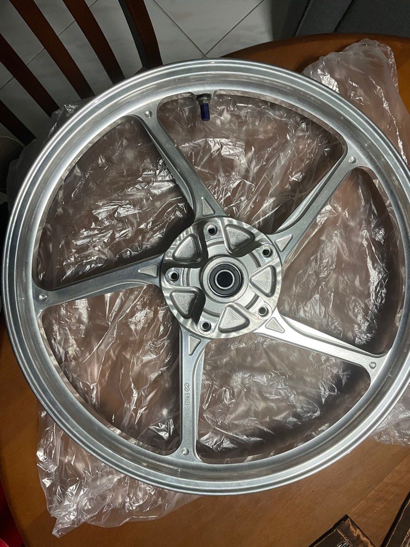 Sniper Enkei fg511 Chrome rim, Motorcycles, Motorcycle Accessories on ...