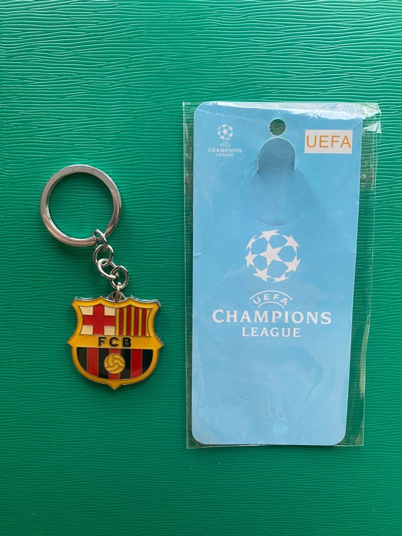 Set of Soccer Starz Neymar Jr figurine & Barcelona Champions League ...