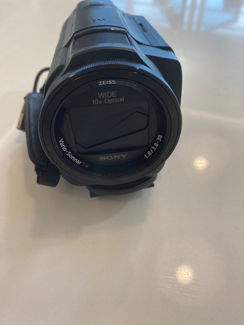 Sony 4K Handycam FDR AXP35, Photography, Cameras on Carousell