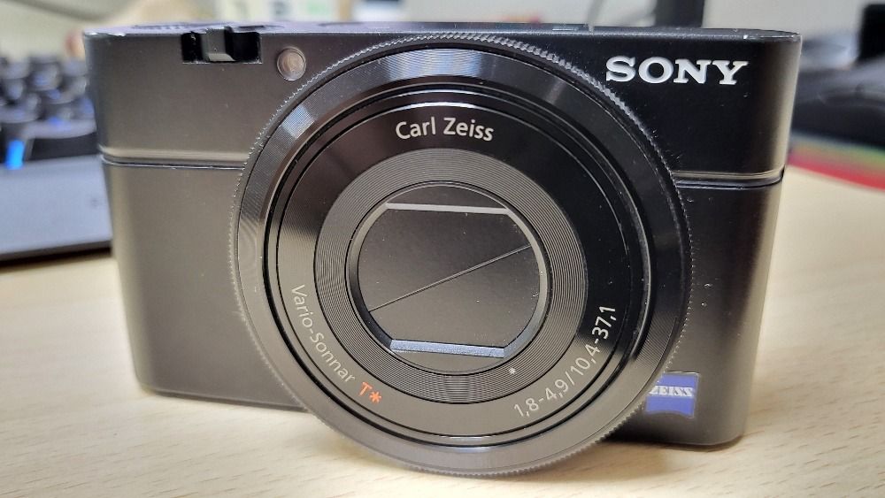 Sony RX100, Photography, Cameras on Carousell