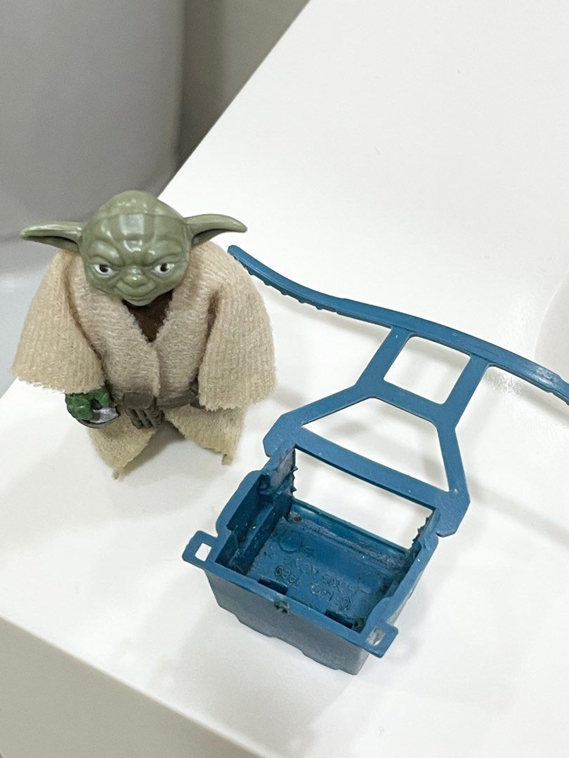 Star Wars Vintage Kenner Yoda with Jedi Training Harness, Hobbies ...
