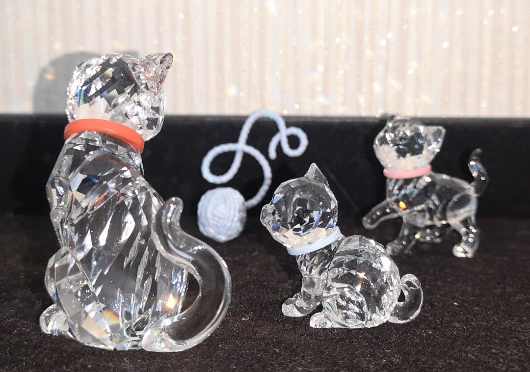 SWAROVSKI ~ Cat Mother with Kittens, Sitting & Standing (set), Hobbies ...