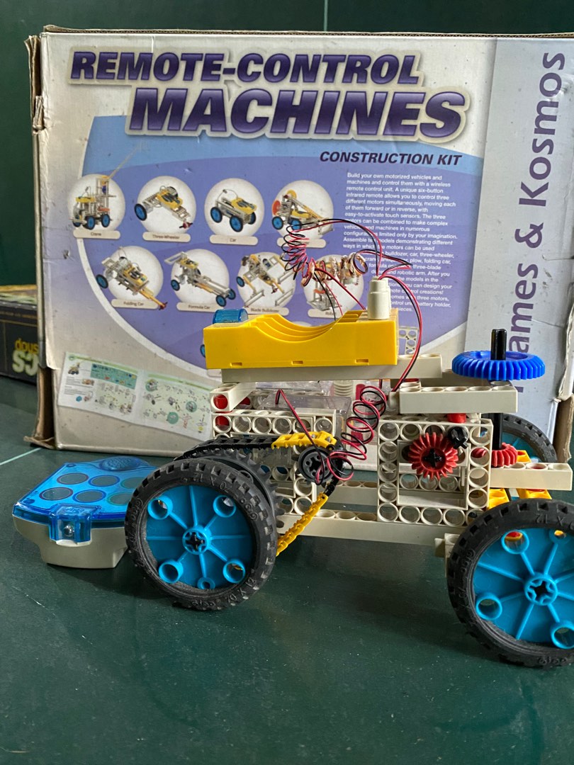 Thames and Kosmos Remote Control Machines Construction Kit, Hobbies ...