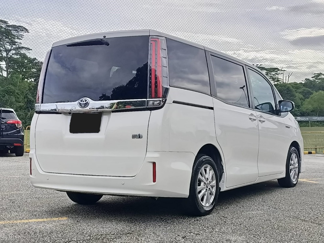 Toyota Noah Hybrid 1.8A X Auto, Cars, Used Cars on Carousell
