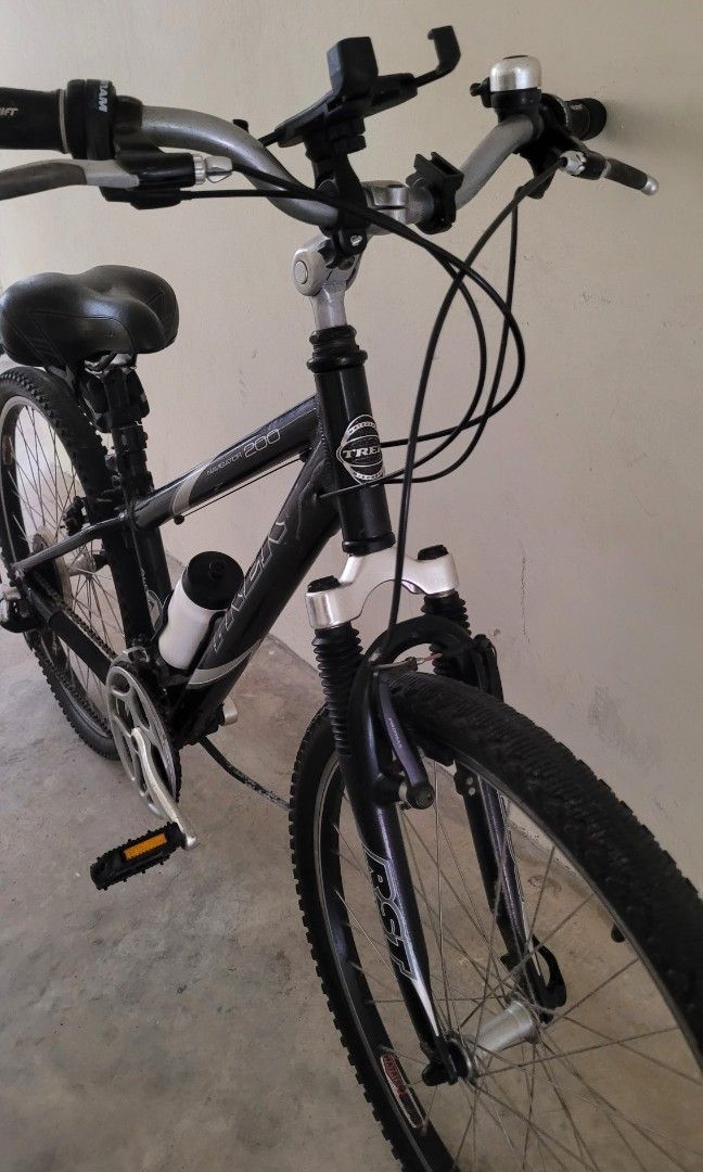 Trek Navigator 200 Hybrid 14.5" bicycle, Sports Equipment, Bicycles ...