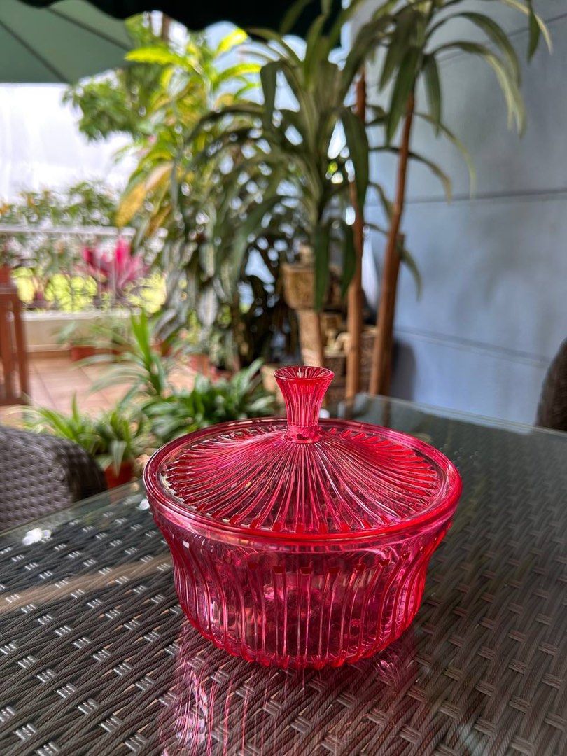 Tupperware Crystalline Small, Furniture & Home Living, Kitchenware ...