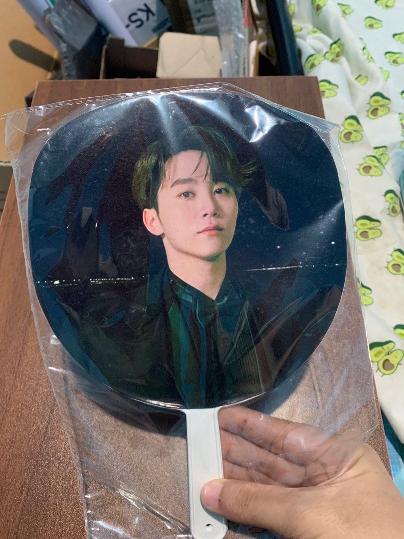 TXT BTS Seventeen Tomorrow x Together Hand Fan, Hobbies & Toys ...