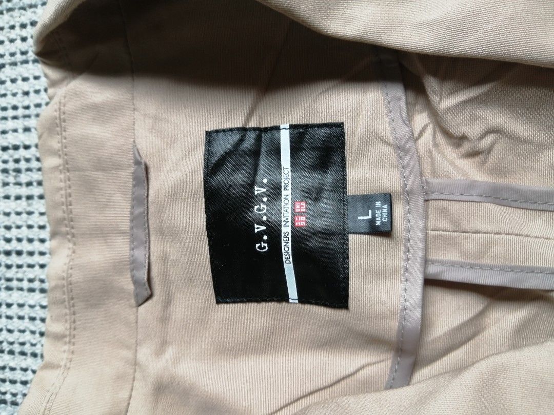 Uniqlo x GV GV Blazer, Women's Fashion, Coats, Jackets and Outerwear on ...