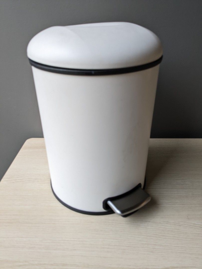 White dustbin step pedal bin with lid, Furniture & Home Living ...