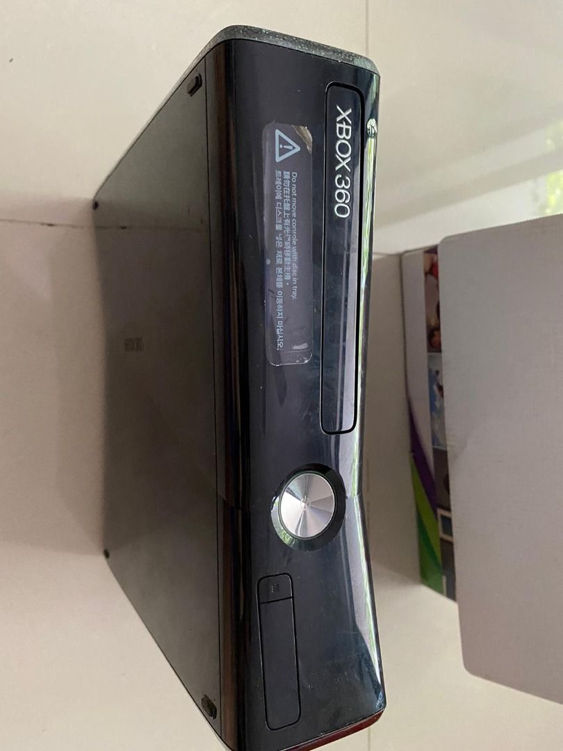 XBOX 360 250GB console + Kinect + Power Supply w/box, Video Gaming ...