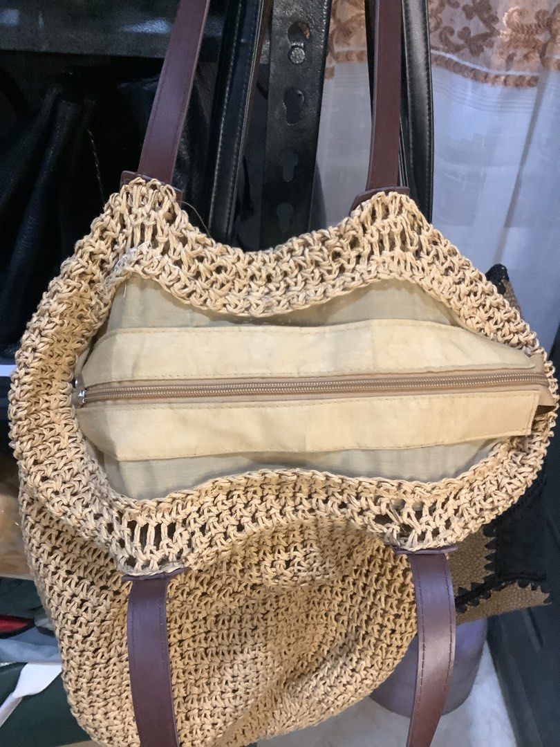 Abaka Beach Bag, Women's Fashion, Bags & Wallets, Beach Bags on Carousell