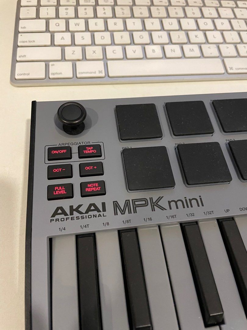 Akai MPK Mini Mk3 - Limited Edition Grey, Hobbies & Toys, Music & Media ...