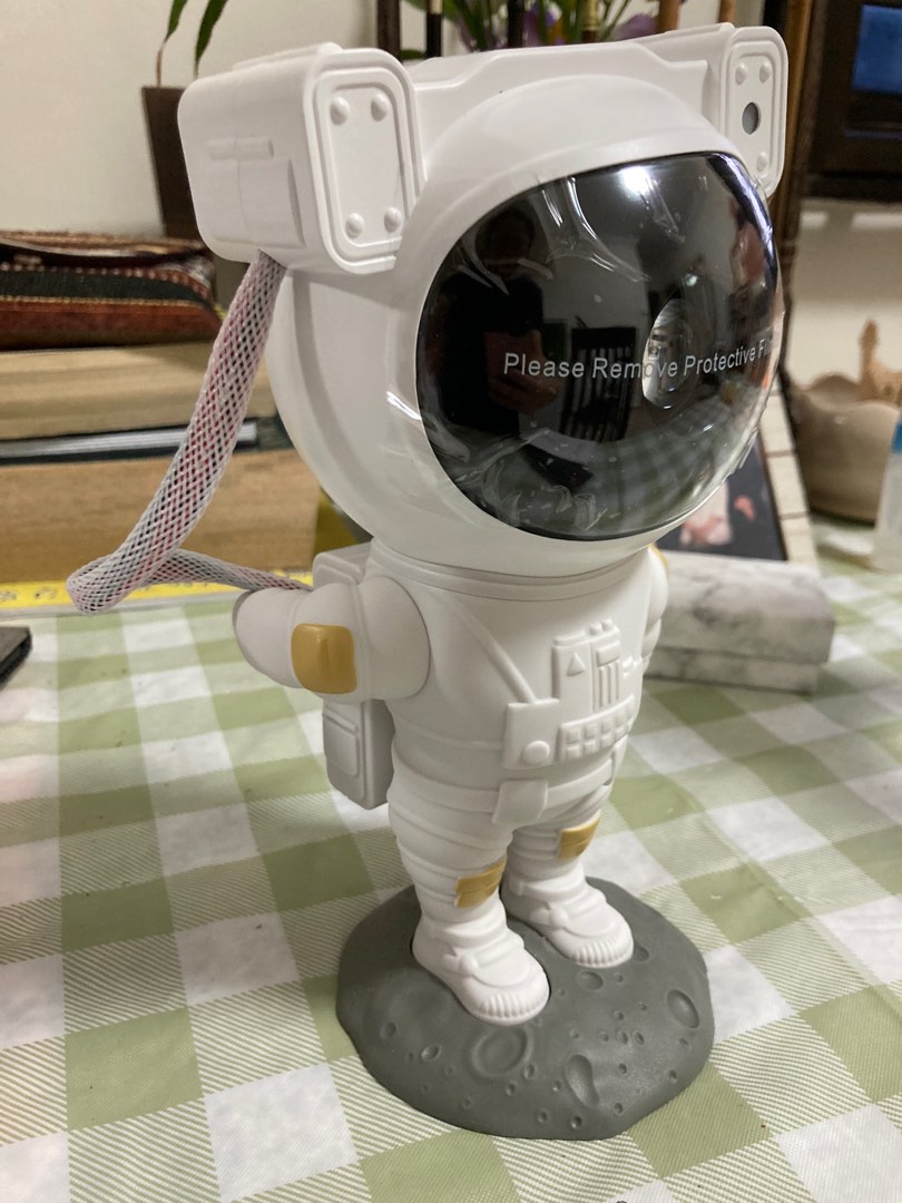 Astronaut starry night projector, TV & Home Appliances, TV ...