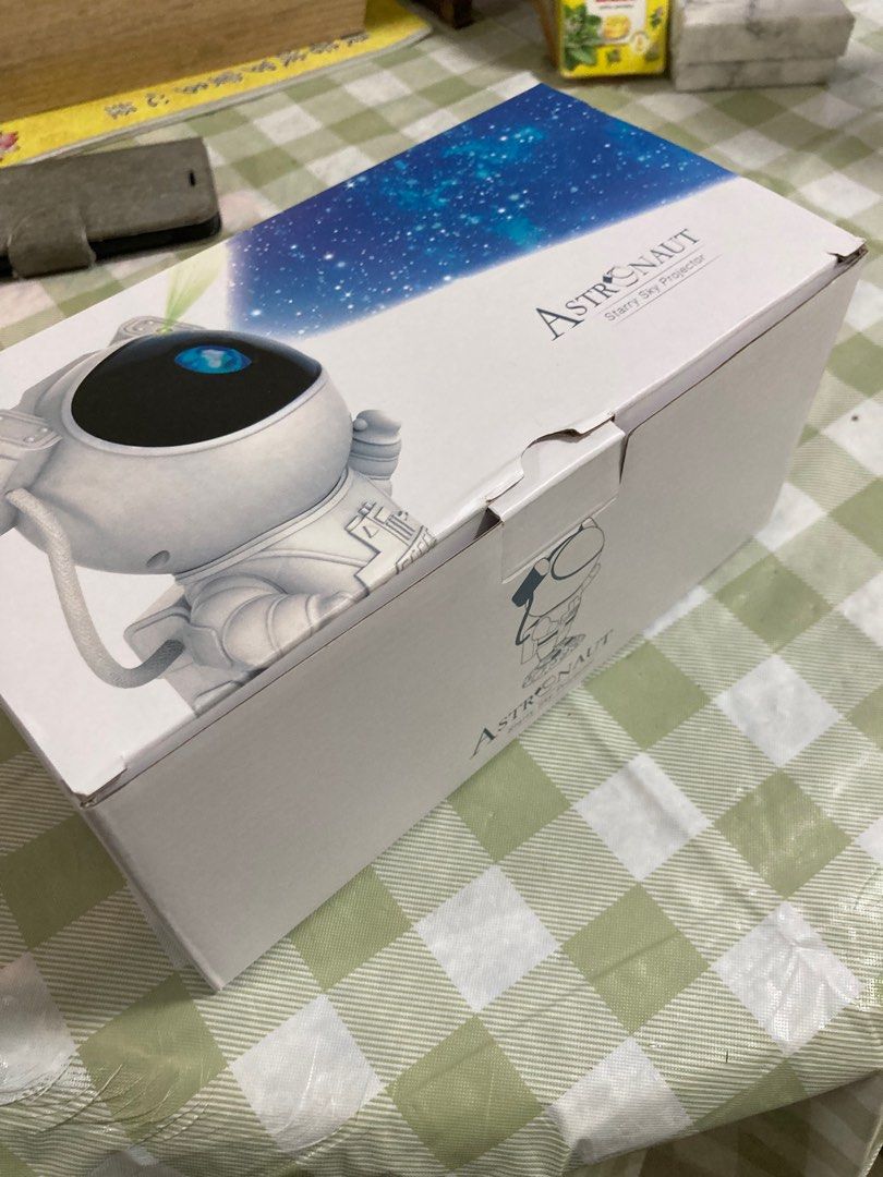 Astronaut starry night projector, TV & Home Appliances, TV ...