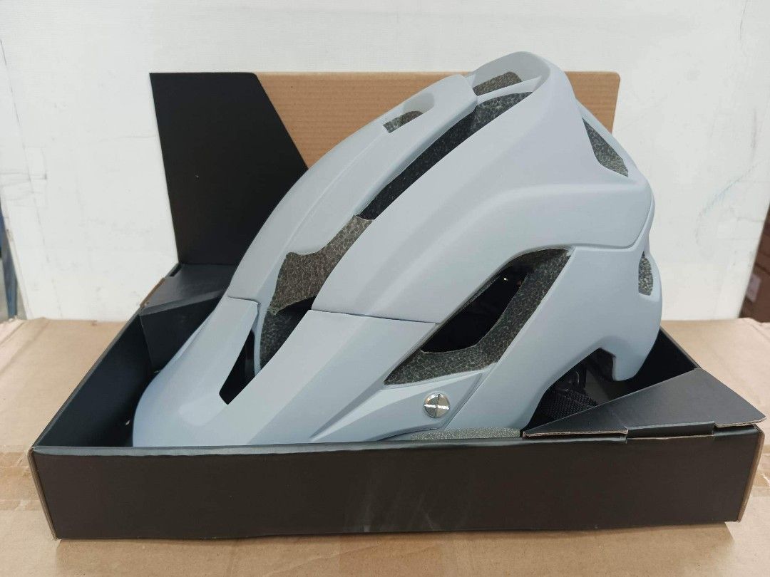 AXCS Helmet, Sports Equipment, Bicycles & Parts, Bicycles on Carousell