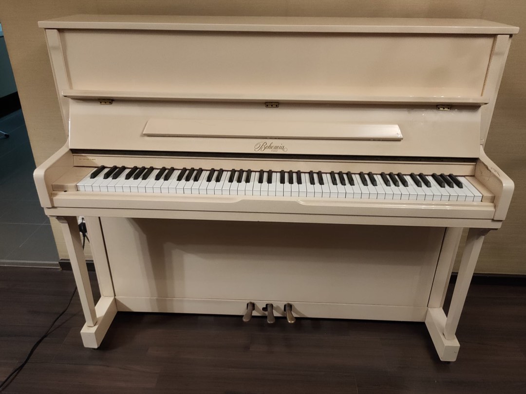 Beige Piano Transport Included, Hobbies & Toys, Music & Media, Musical ...