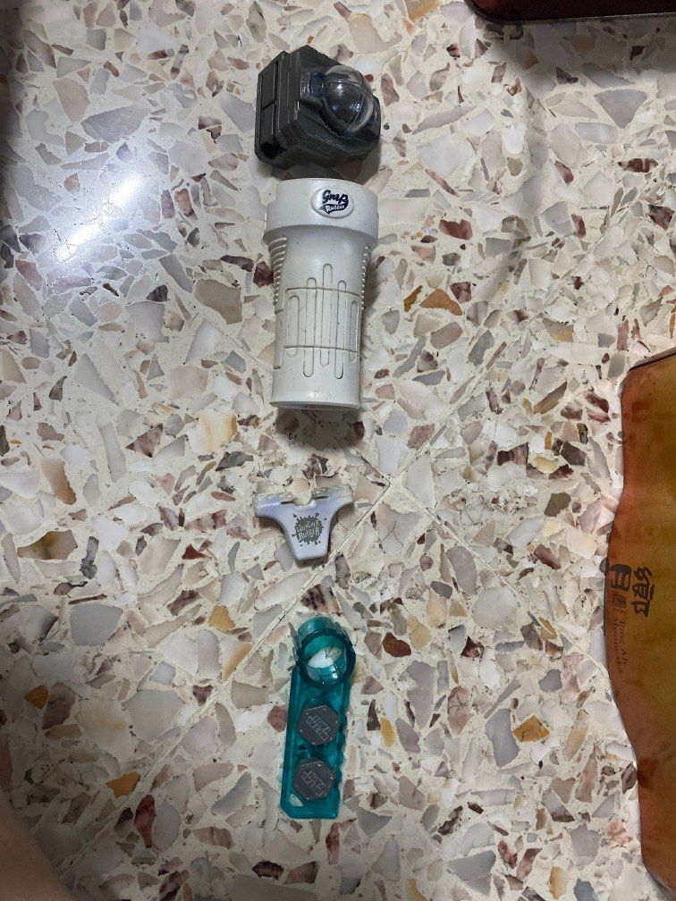 BEYBLADE LAUNCHER ACCESSORIES (COMPASS, RUBBER GRIP AND METAL FACES ...