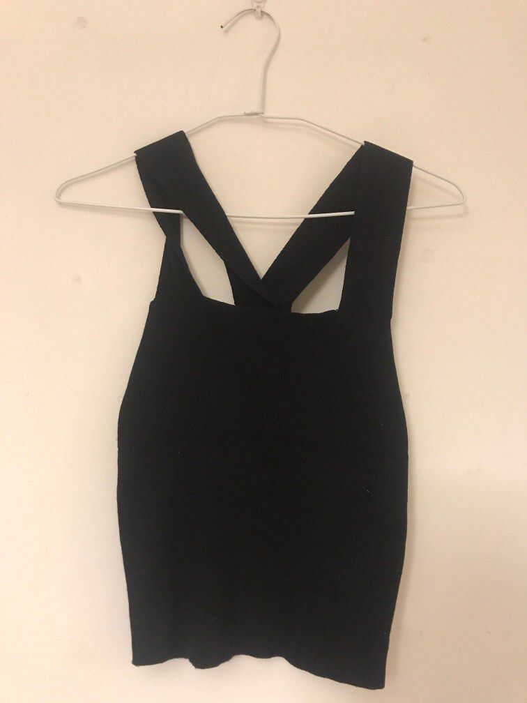 Body-Hugging Top, Women's Fashion, Tops, Sleeveless on Carousell