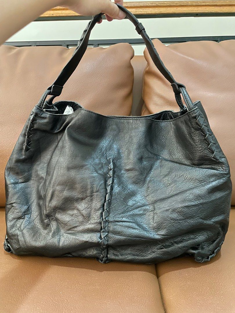 Bottega Veneta Cervo Hobo Leather, Barang Mewah, Tas & Dompet di Carousell