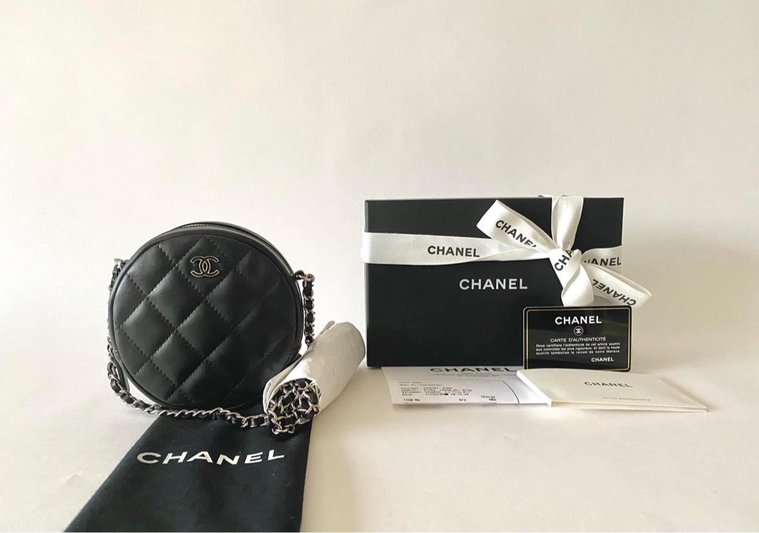 BRANDNEW CHANEL CLASSIC ROUND CLUTCH with CHAIN, Luxury, Bags & Wallets ...