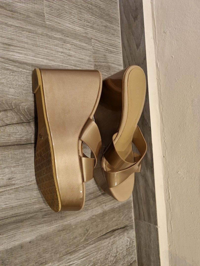 Bronze Platform Shoe, Women's Fashion, Footwear, Wedges on Carousell