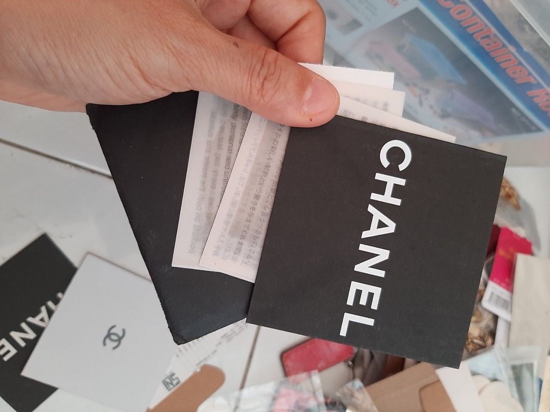 Chanel mini booklet, Fesyen Wanita, Aksesoris di Carousell