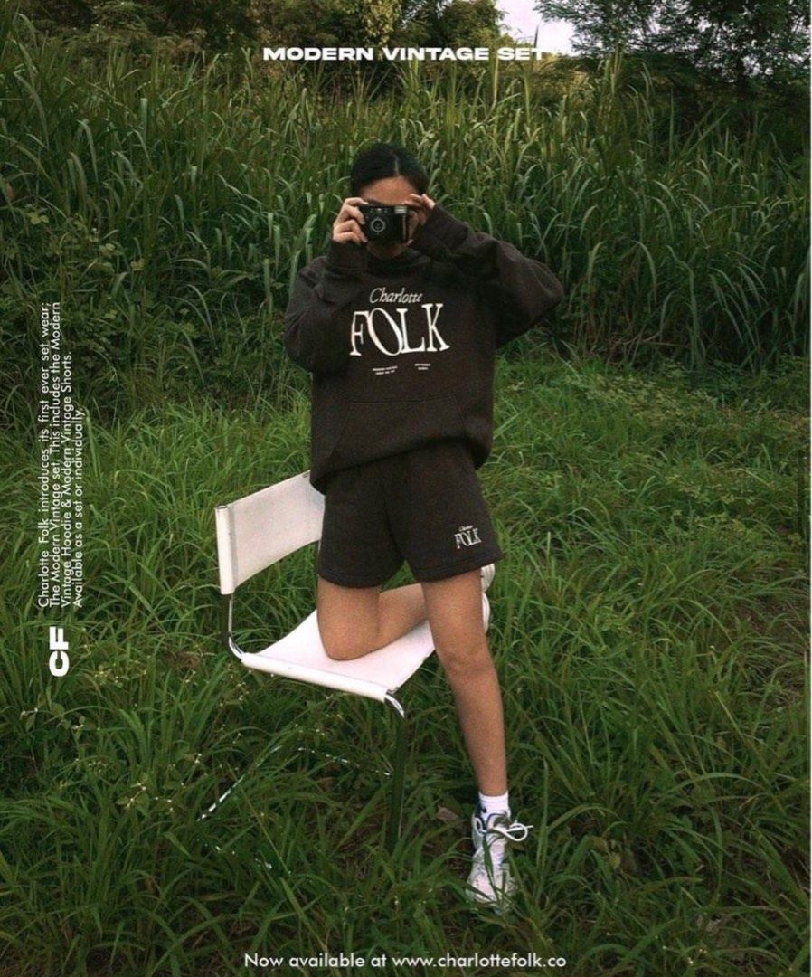 CHARLOTTE FOLK Modern Vintage Hoodie in Chocolate, Women's Fashion ...