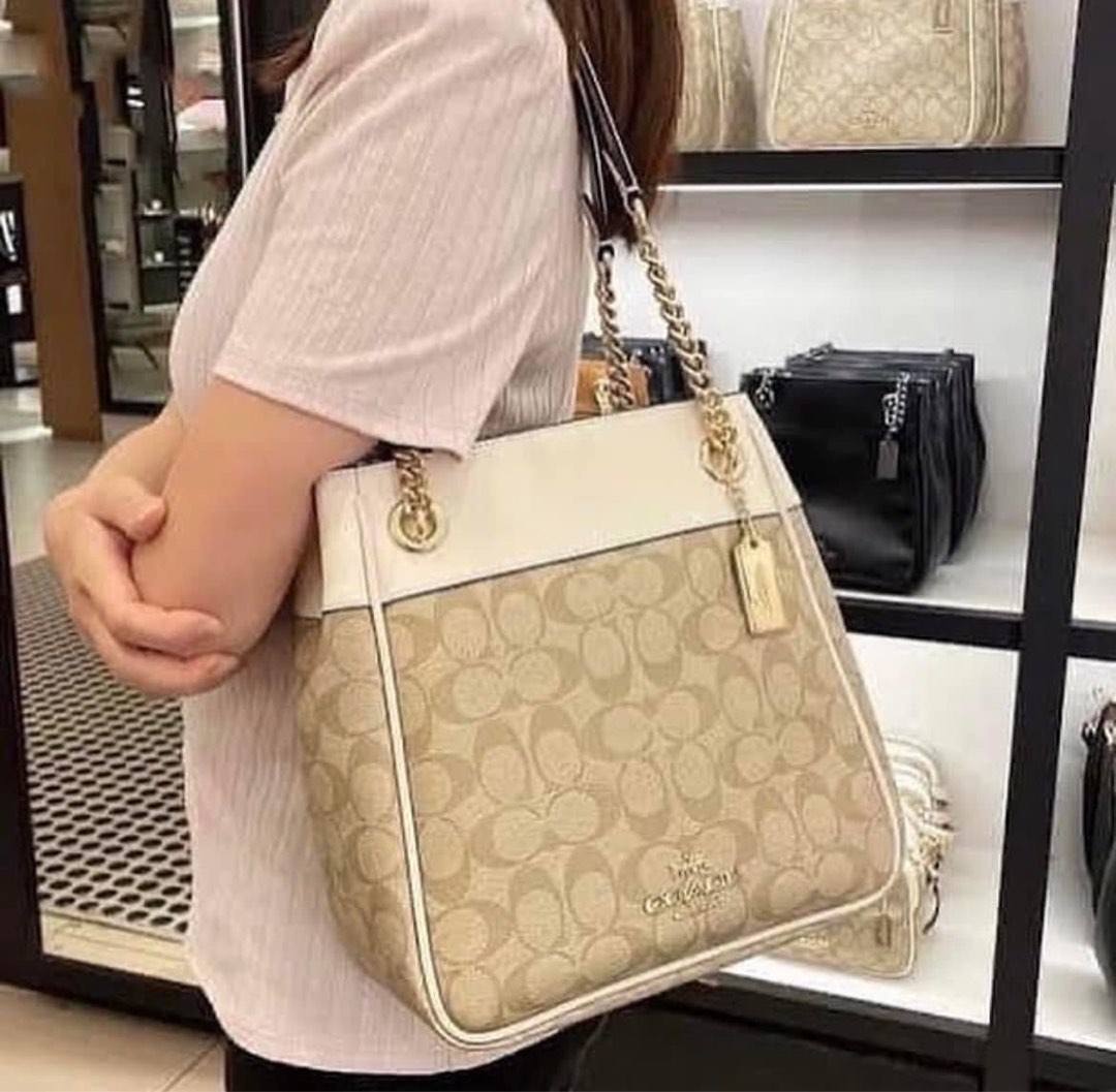 Coach Shoulder Bag, Luxury, Bags & Wallets on Carousell