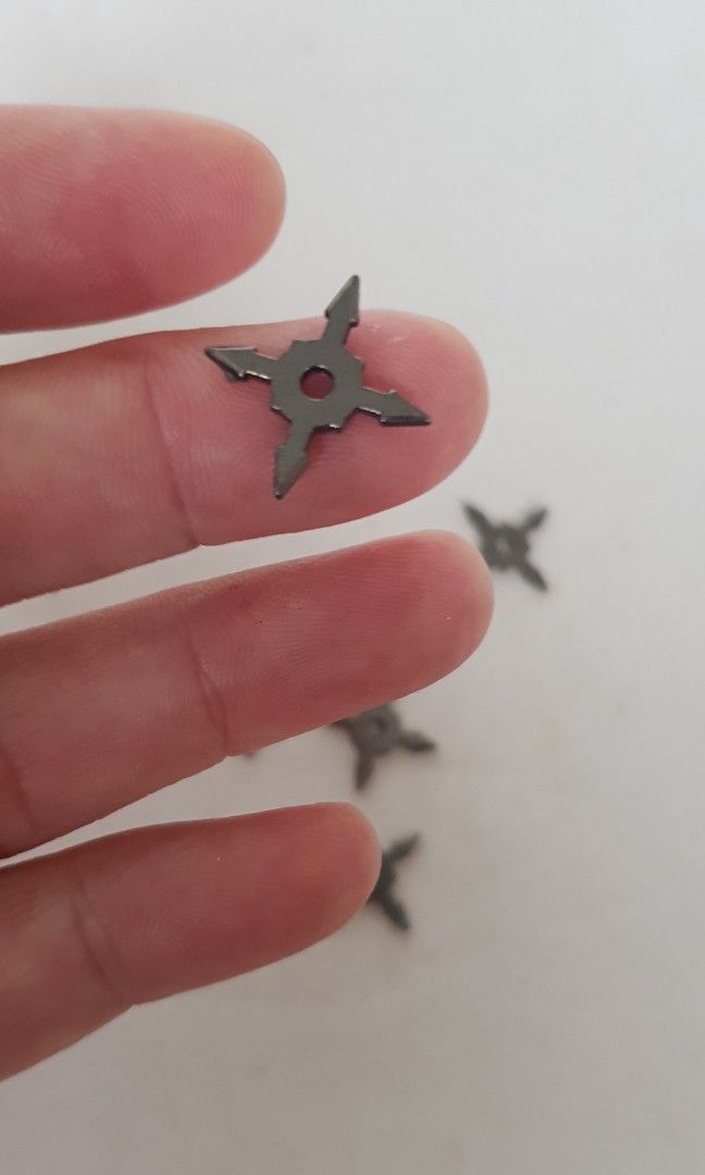 Crazy Owner 1/6 scale Ninja Throwing Stars metal, Hobbies & Toys, Toys ...