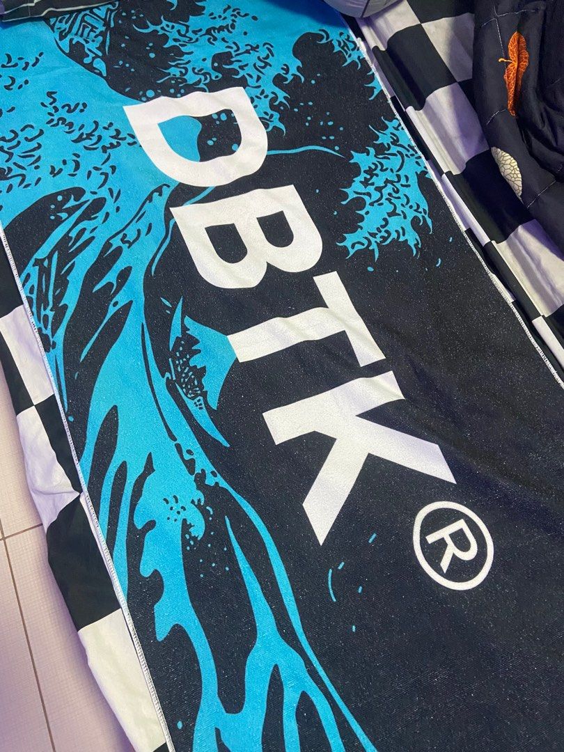 Dbtk essentials, Men's Fashion, Activewear on Carousell