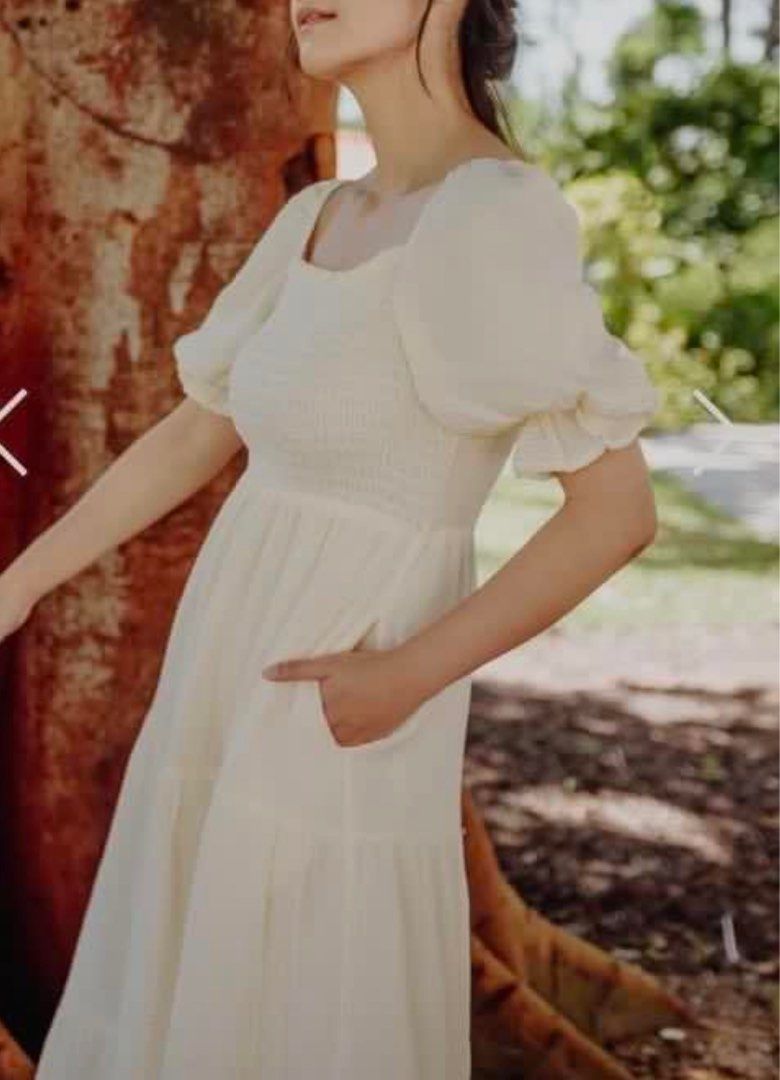 DEVYNN SMOKED PUFF SLEEVE MIDI DRESS (CREAM), Women's Fashion, Dresses ...