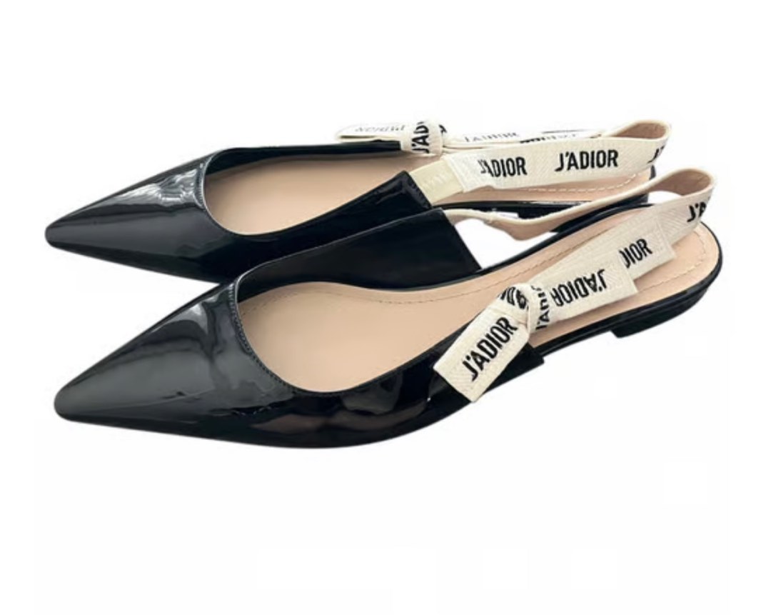 Dior Patent Flats, Women's Fashion, Footwear, Flats on Carousell