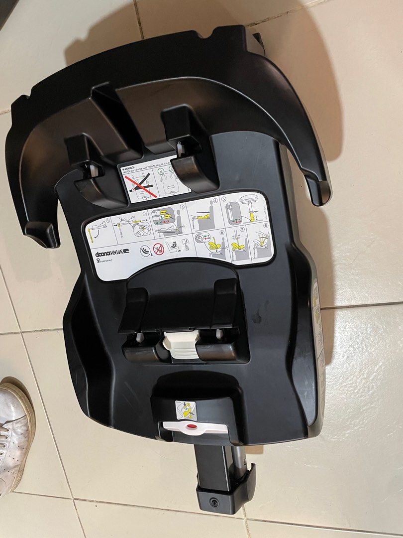 Doona ISO-Fix Base, Babies & Kids, Going Out, Car Seats on Carousell