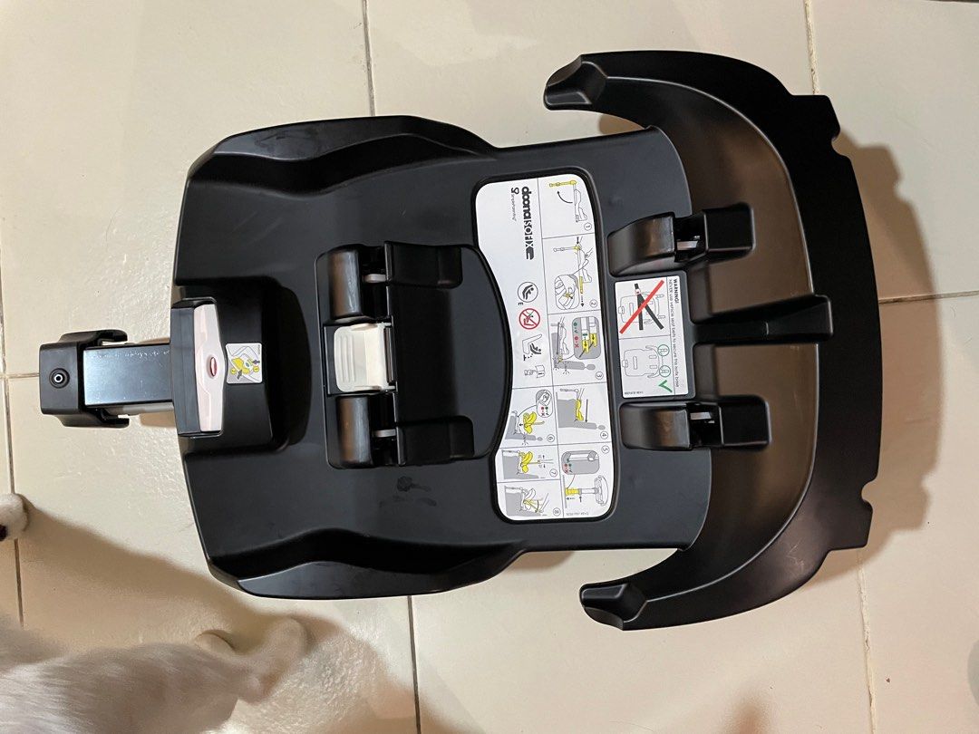 Doona ISO-Fix Base, Babies & Kids, Going Out, Car Seats on Carousell