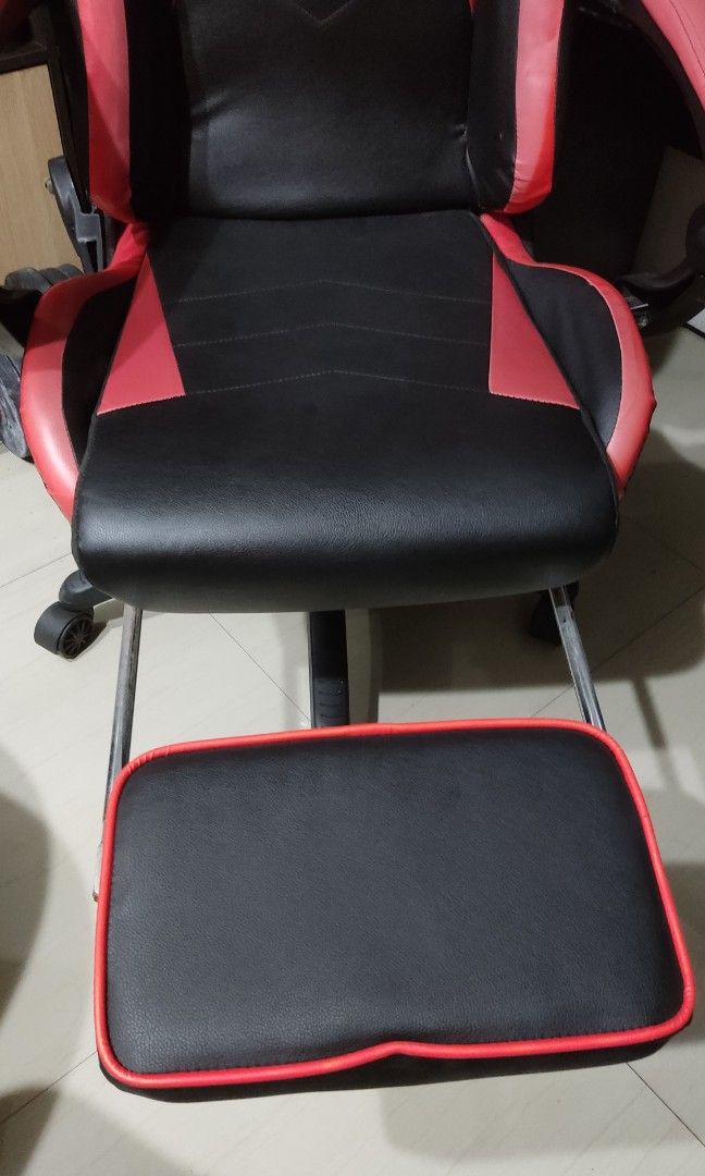 Dowinx Gaming Chair (Used), Furniture & Home Living, Office Furniture ...
