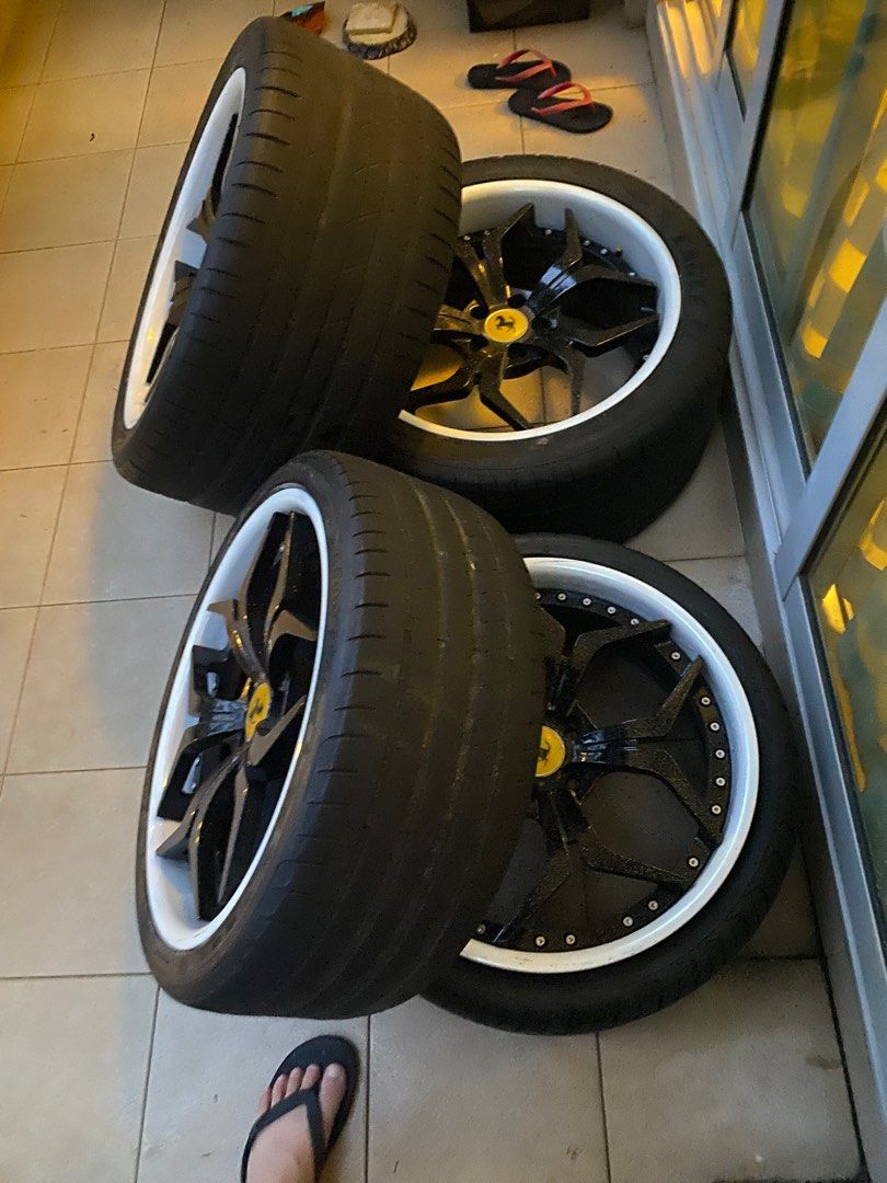 Ferrari sports rims with Goodyear Eagle F1 tyre from Ferrari 430 Spyder ...