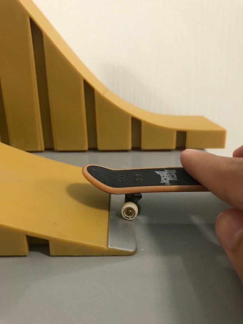fingerboard ramps, Hobbies & Toys, Toys & Games on Carousell