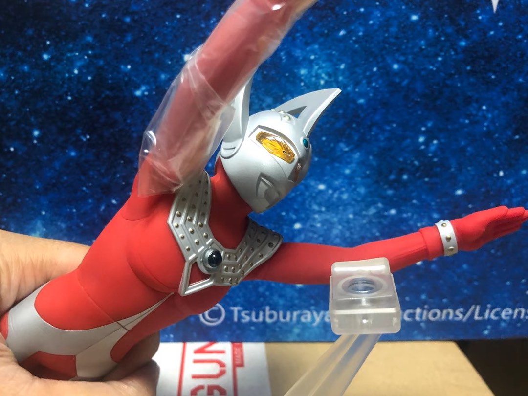 Flying Ultraman Taro, Hobbies & Toys, Toys & Games on Carousell