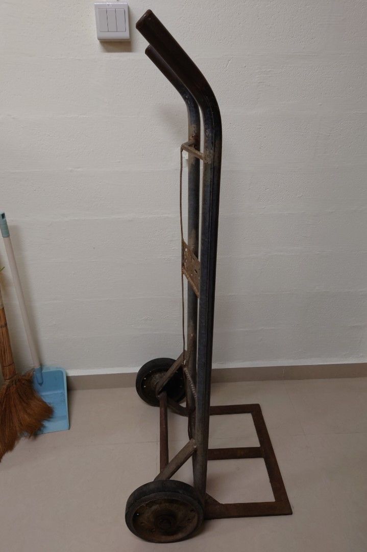 Garang guni goods trolley, Furniture & Home Living, Home Improvement ...