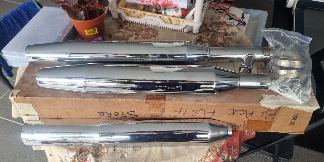 Harley fatboy original exhaust 2004 onwards, Motorcycles, Motorcycle ...