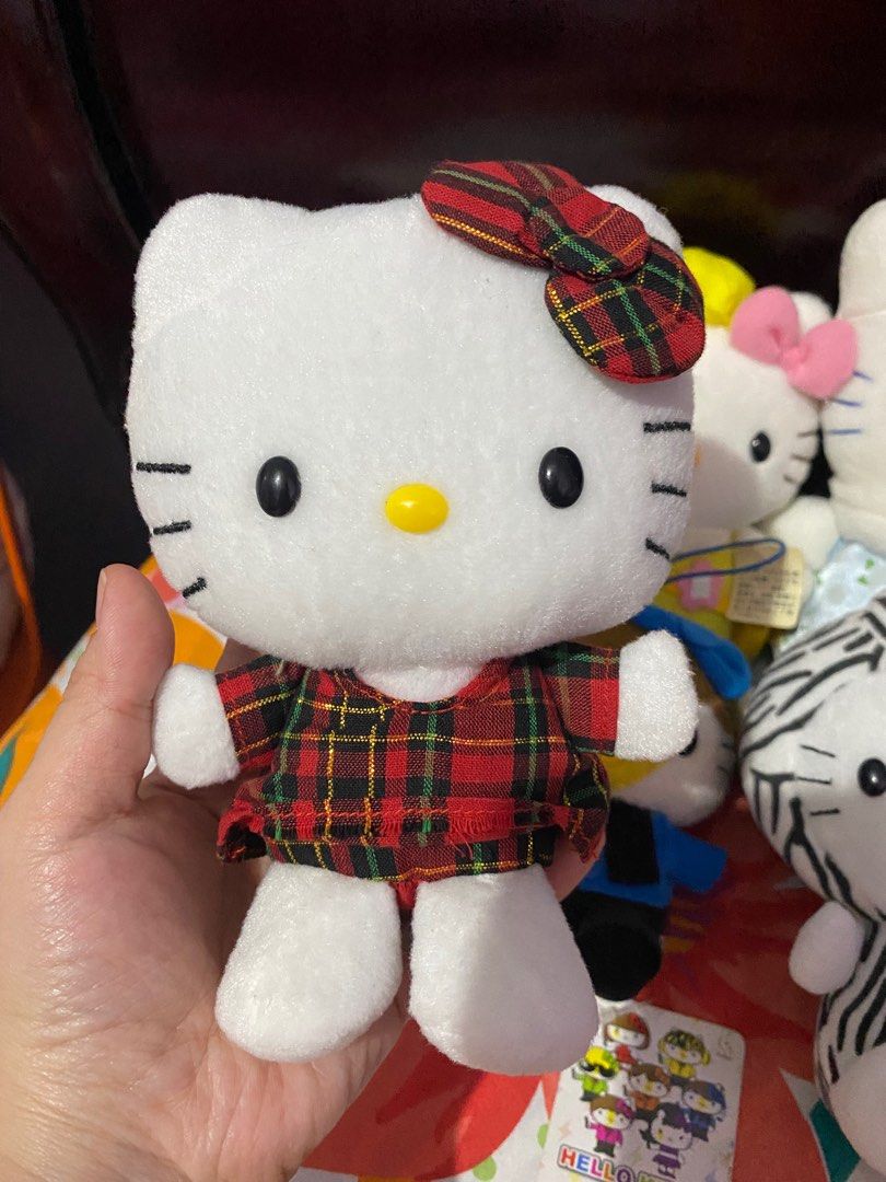 Hello kitty bundle 500, Hobbies & Toys, Toys & Games on Carousell
