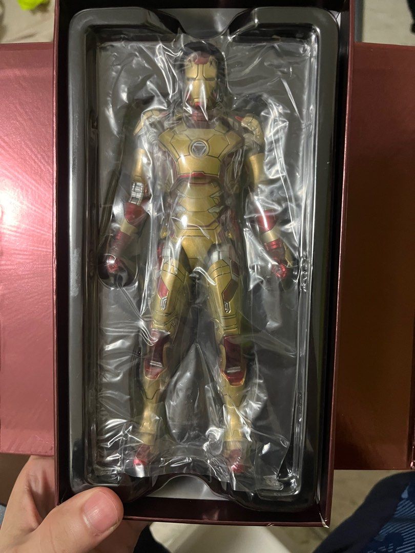 Iron man xlii, Hobbies & Toys, Toys & Games on Carousell