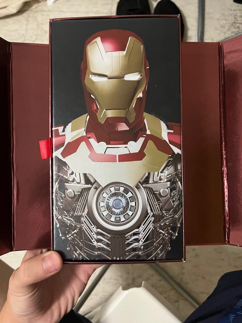 Iron man xlii, Hobbies & Toys, Toys & Games on Carousell